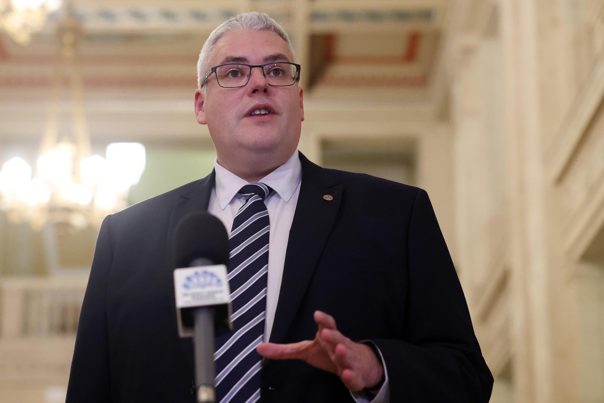 AI chatbot Grok row: DUP leader Gavin Robinson claims he ‘hasn’t ...