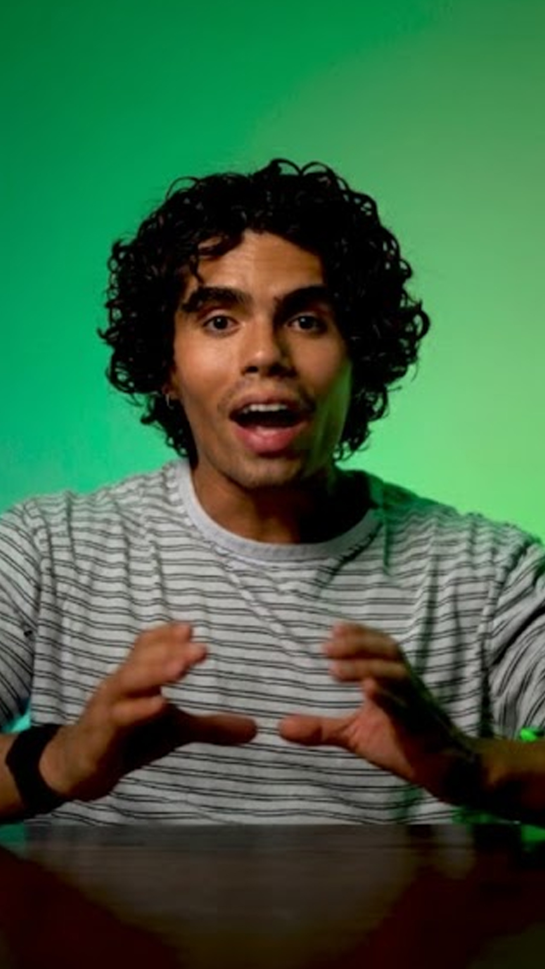 How AI instantly identifies your face shape