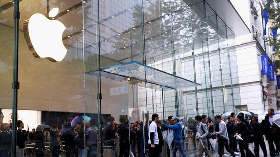 Apple taps Google’s Gemini to power next-gen Siri in multi-year AI deal