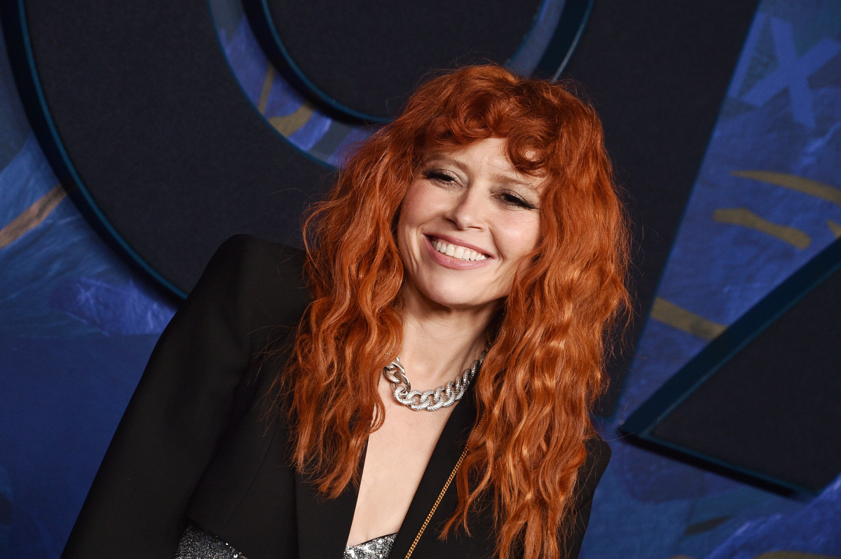 'Poker Face' star makes bold political statement about America with ...