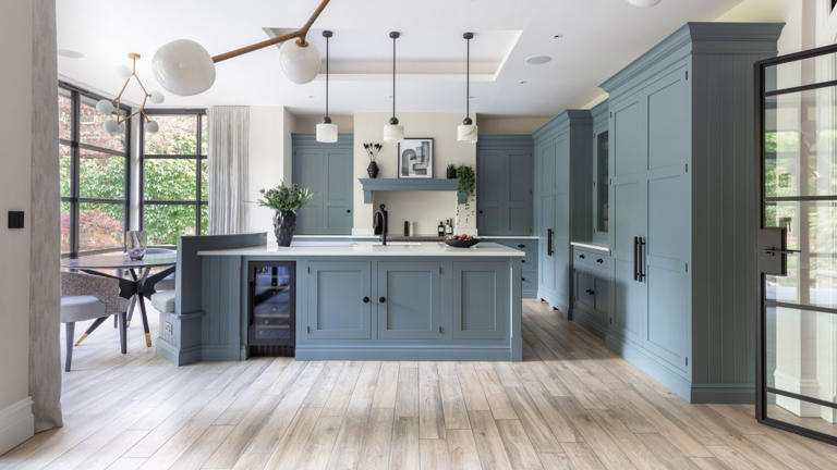 Why the right kitchen island size is essential to a functional space