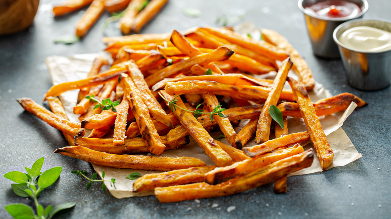 14 restaurant chains with fries cut from fresh potatoes