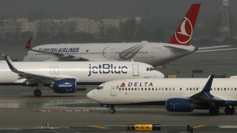 Air travel boomed to a 15-year high as air traffic control buckled