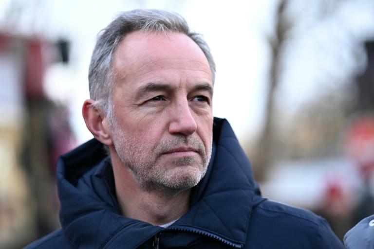 Municipales à Paris : Grégoire veut installer des « kiosques » mobiles ...