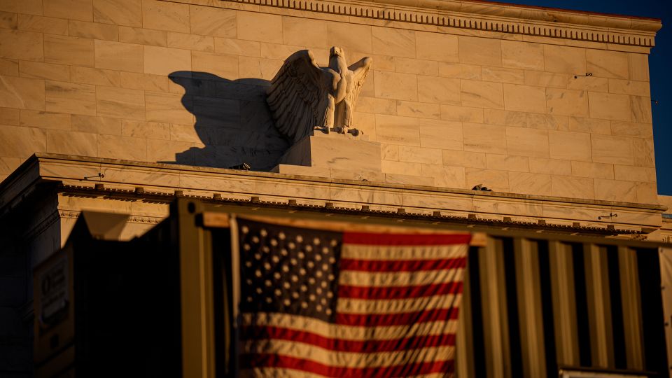 Fighting with the Fed, facial recognition, binge drinking: Catch up on ...