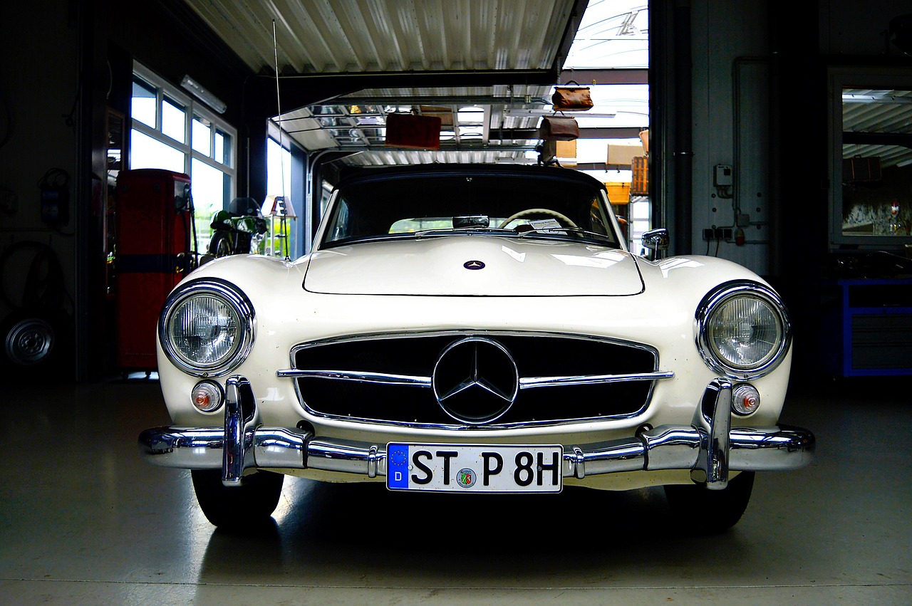 This Mercedes-Benz 300SL has an incredible backstory