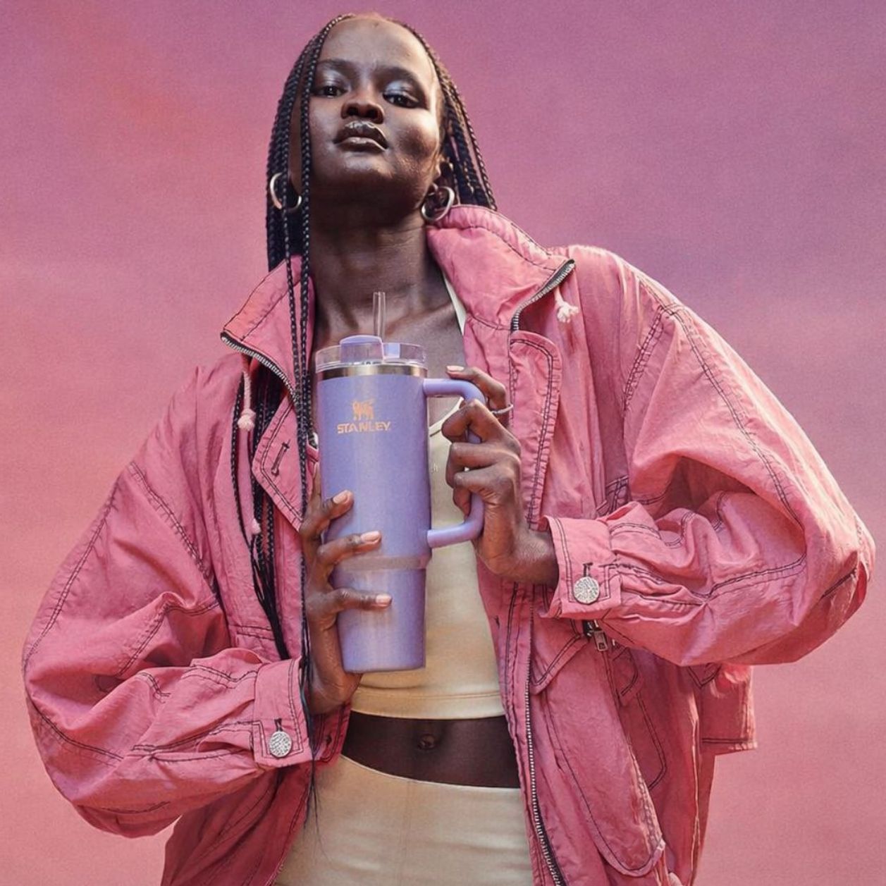 -20 € sur le mug Stanley Quencher : la gourde isotherme que tout le ...