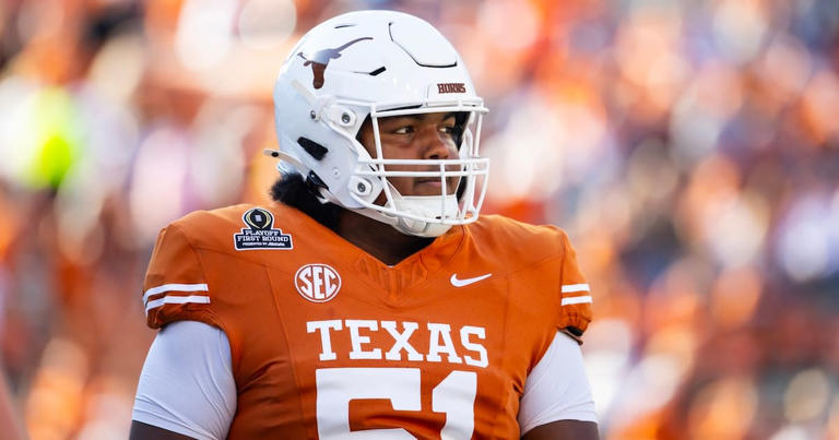 Texas transfer IOL Daniel Cruz commits to NC State