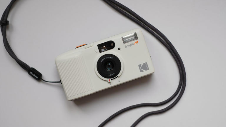 Kodak Snapic A1 review: a premium-ish film point-and-shoot