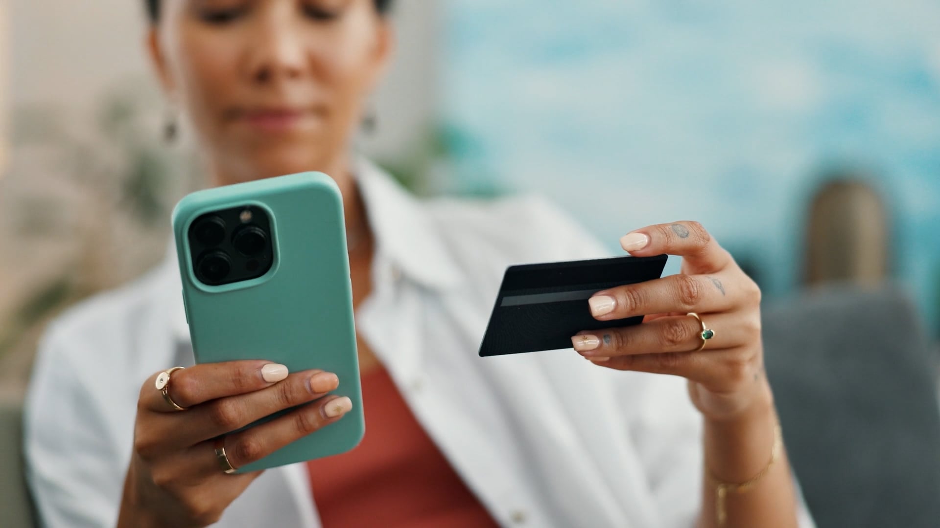 Trump proposes one-year 10% cap on credit card interest rates