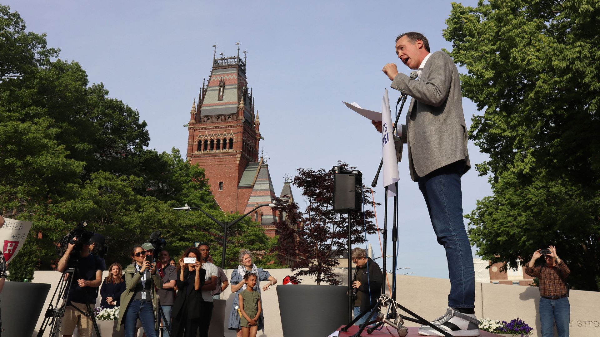 Trump versus the universities: "America cannot afford for Harvard to fall"