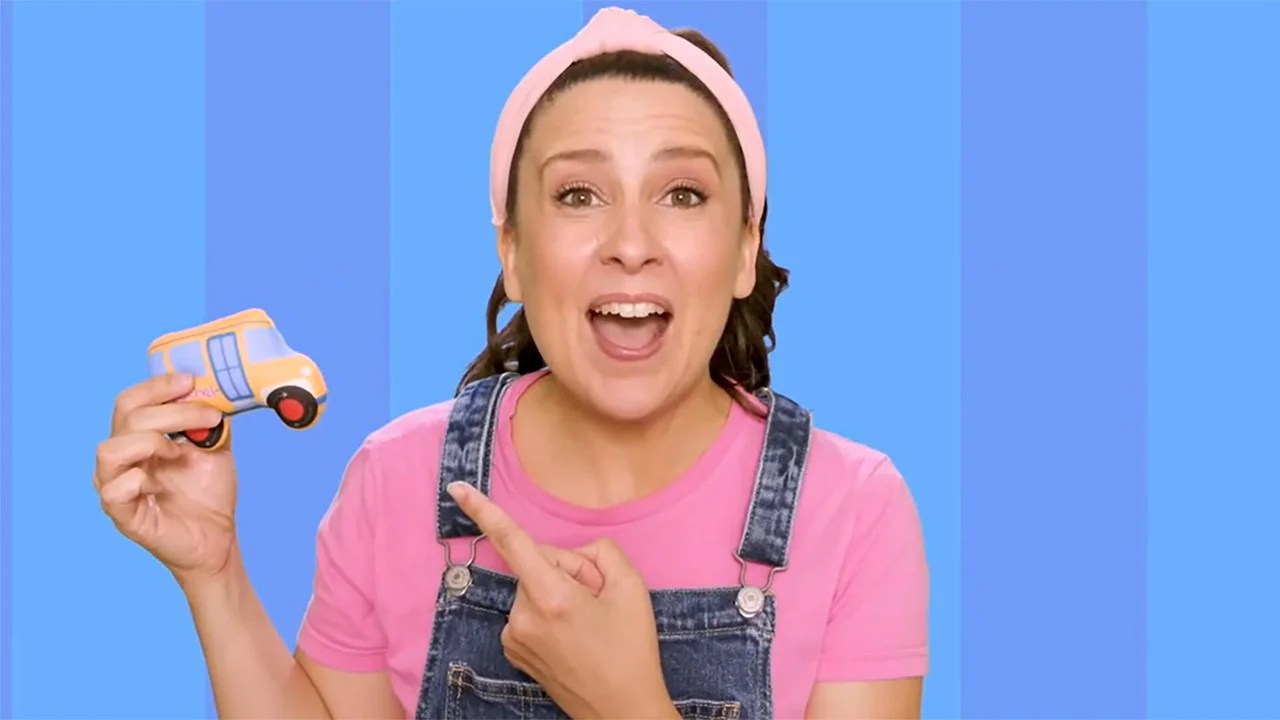 Tomi Lahren calls Ms. Rachel creepy for appearing with Zohran