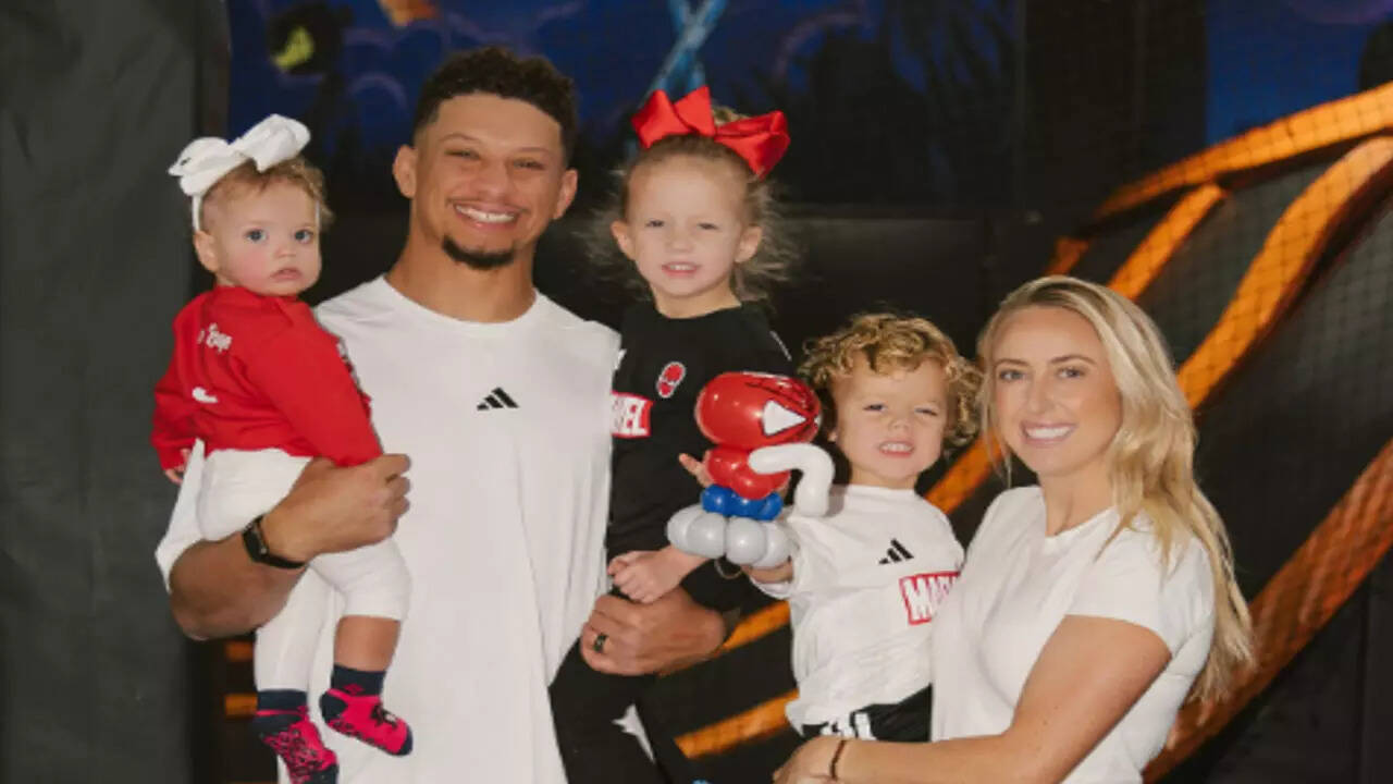 Brittany Mahomes shares daughter Golden’s first birthday celebration ...