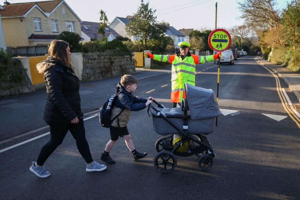 Schools across Calderdale could lose their lollipop men and women as ...