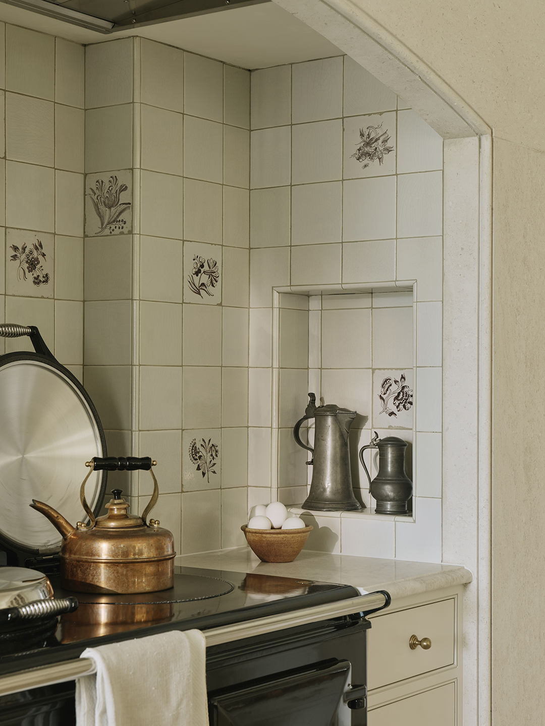 We’ve designed hundreds of kitchens—these are our sneakiest storage ...