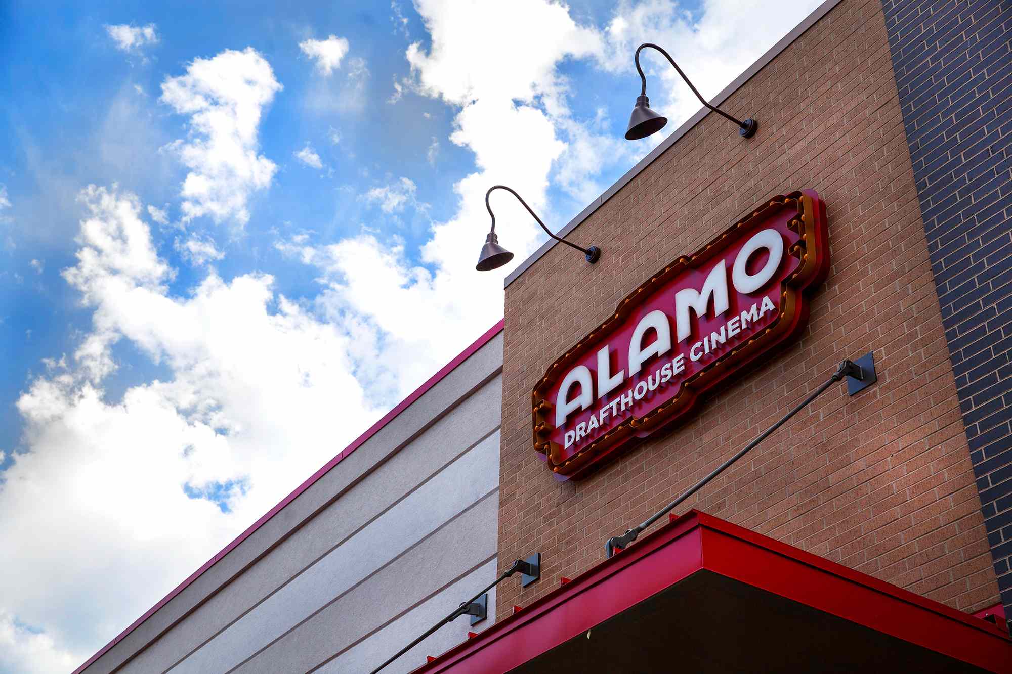 Alamo Drafthouse makes major change to ordering process, and moviegoers ...