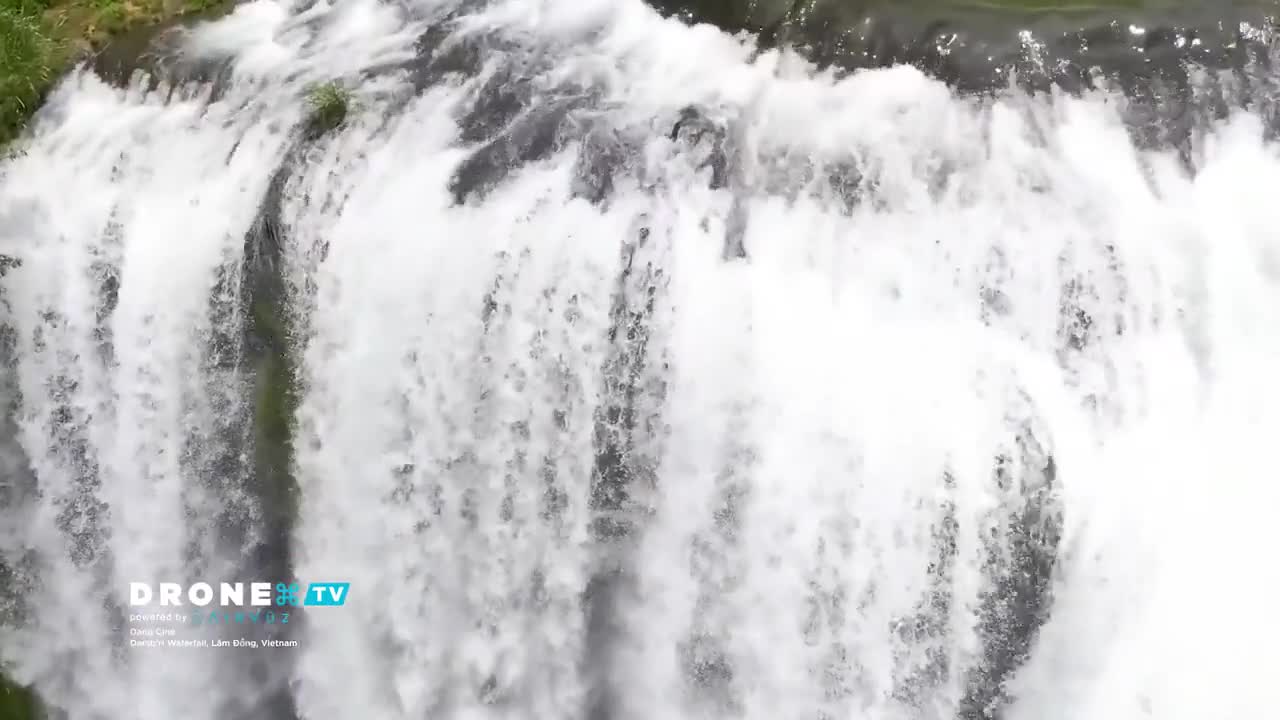 Scene naturalistiche catturate da un drone, parte 5