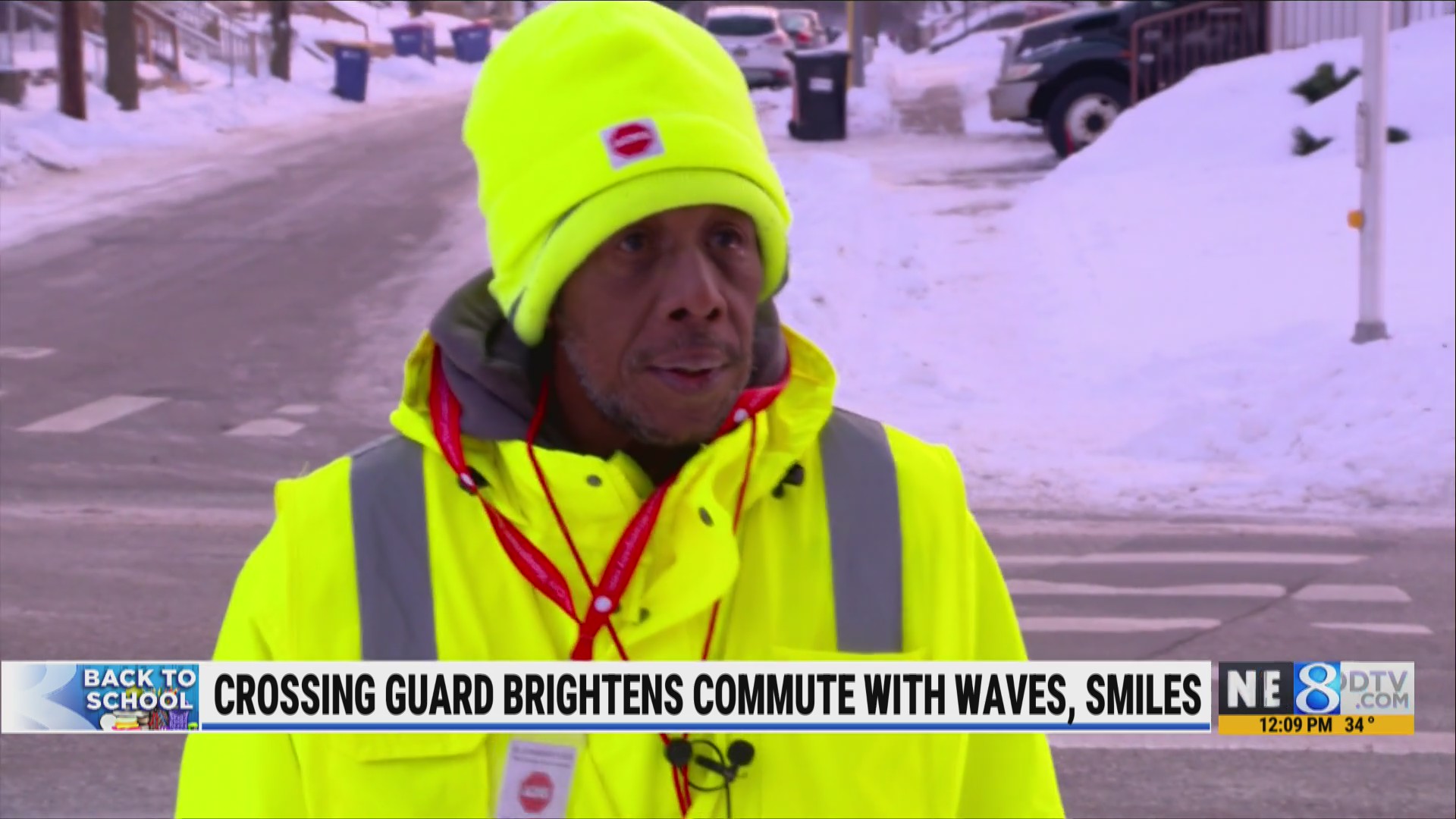 Grand Rapids crossing guard brightens commutes with waves, smiles