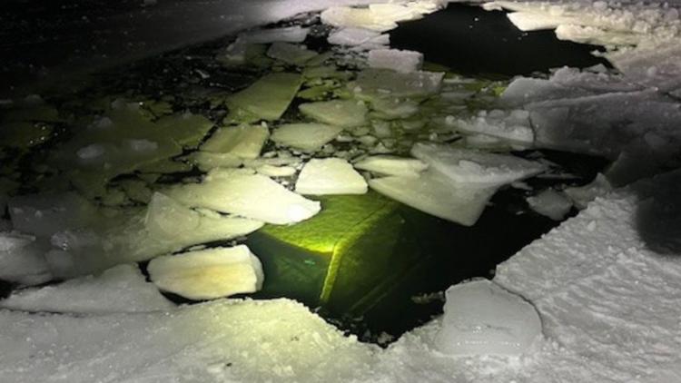 Car goes through ice in Kandiyohi County