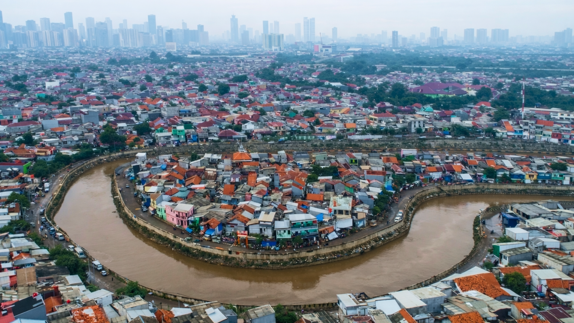 Jakarta is sinking and flooding fast, why 34 million people are stuck ...