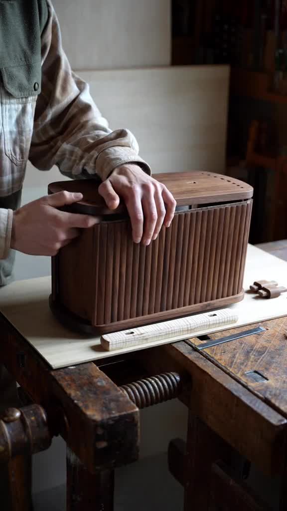I build a walnut coffee storage box for my kitchen
