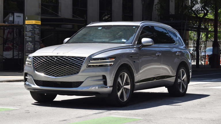 5 used luxury SUVs you can find for less than $30,000