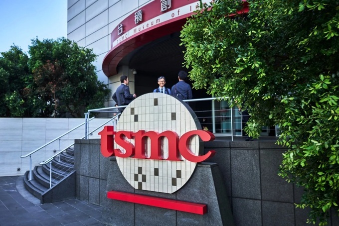 TSMC 4분기 순익 27% 급증 예상…AI 수요 지속
