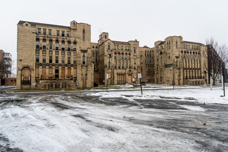 Arizona investors bought up a historic Detroit neighborhood — then left ...