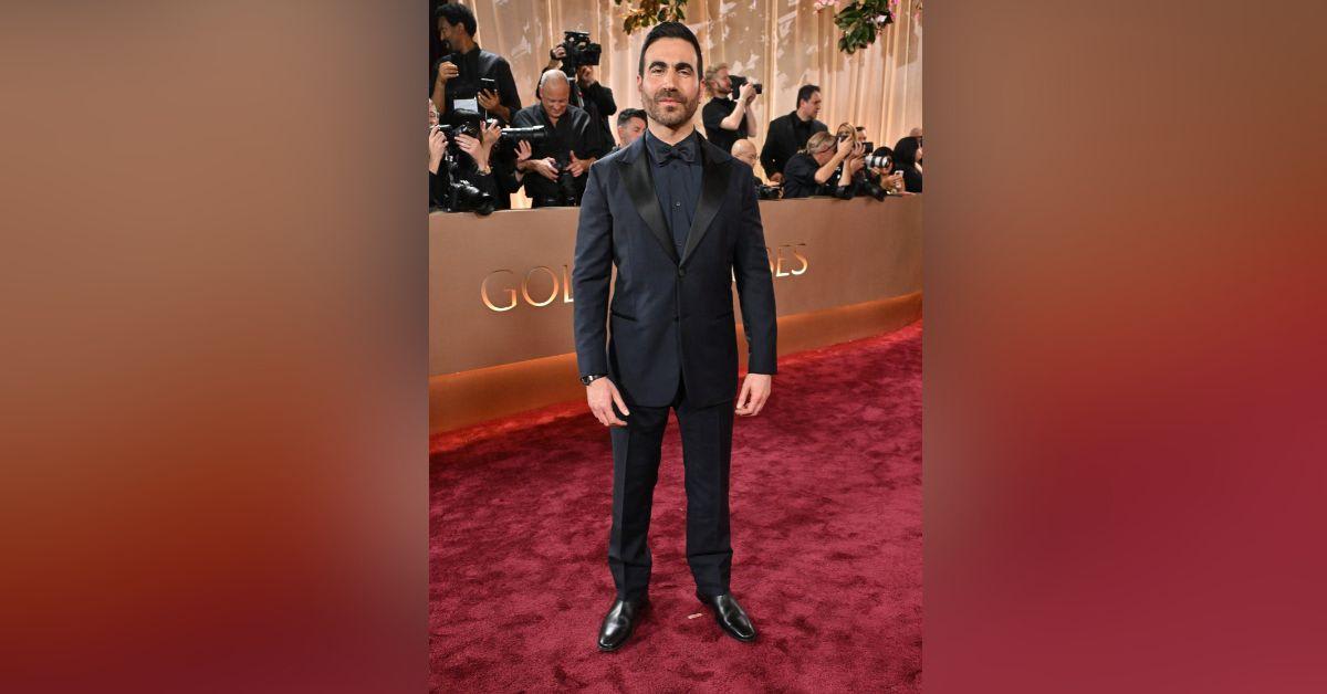 'Office Romance' costars Jennifer Lopez and Brett Goldstein all smiles ...