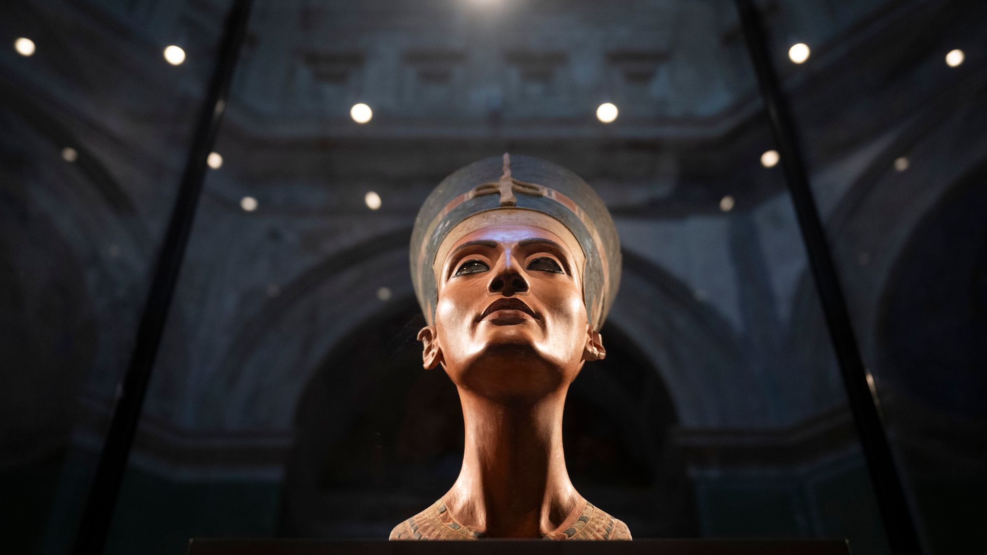 'You've had her long enough': Egypt says it's time for Nefertiti to ...