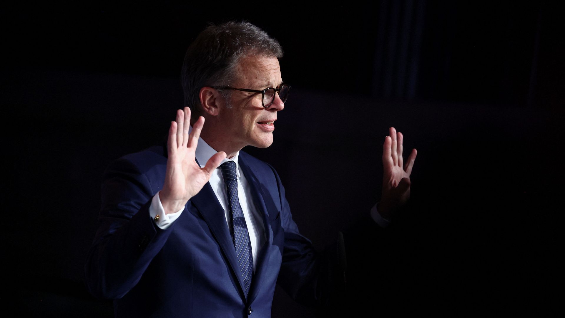 Skeletons emerging from the closet: Deutsche Bank CEO Sewing facing ...