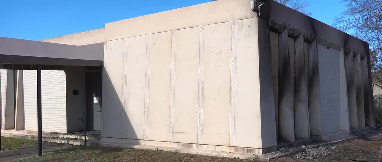 Government and religious leaders speak out against Beth Israel attack