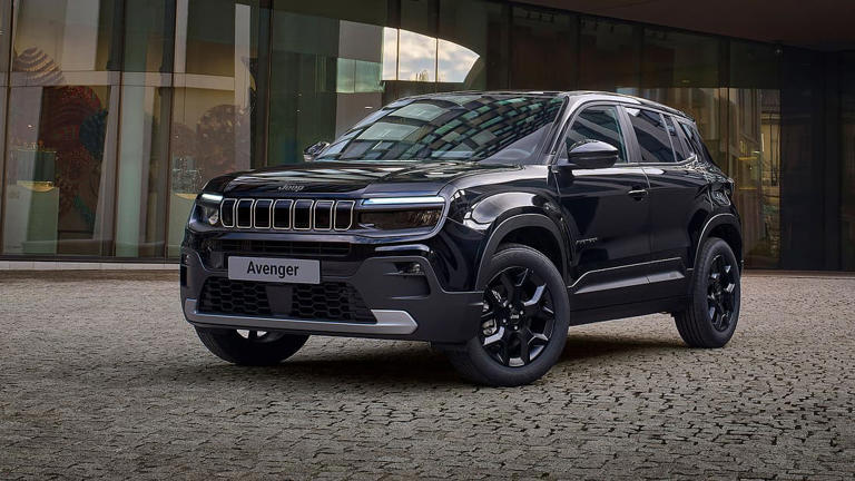 Jeep Avenger Black Edition: Dunkel außen und innen