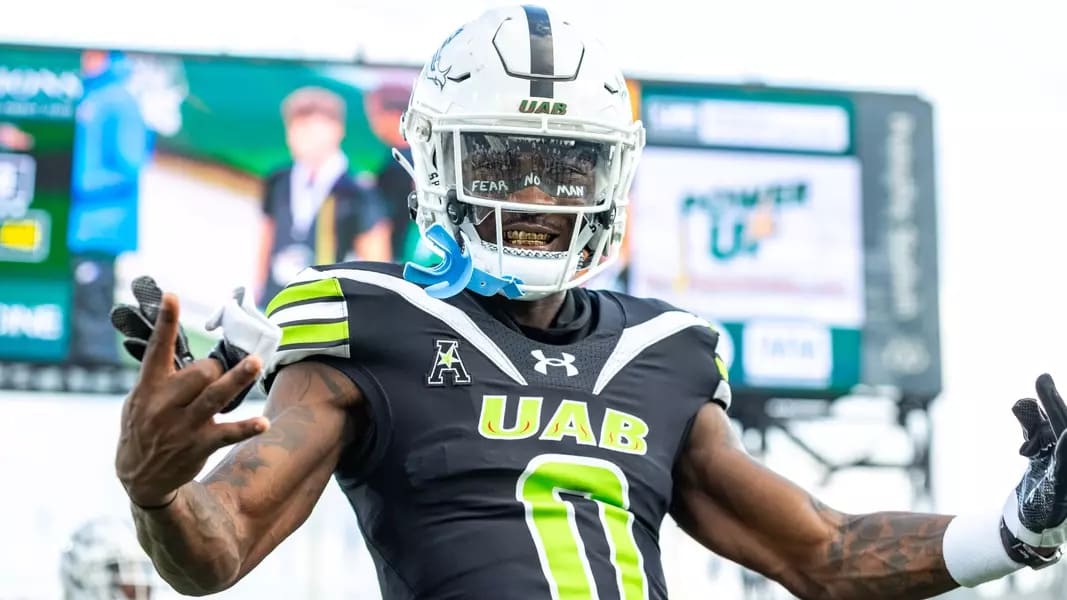 UAB transfer WR Iverson Hooks commits to Oregon out of NCAA transfer portal