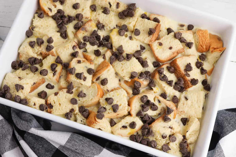Chocolate chip French toast casserole recipe