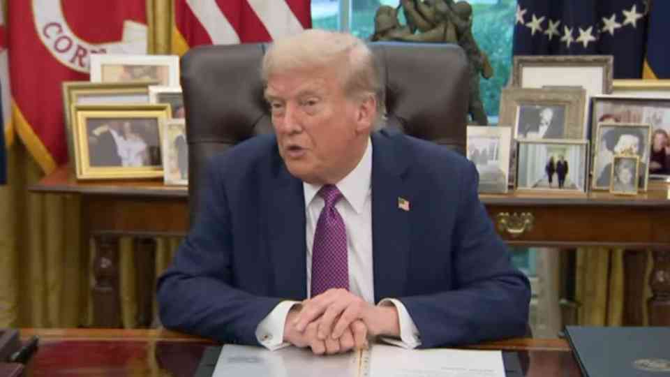 'Specifically Jennifer, are you okay?': Trump takes the low road ...