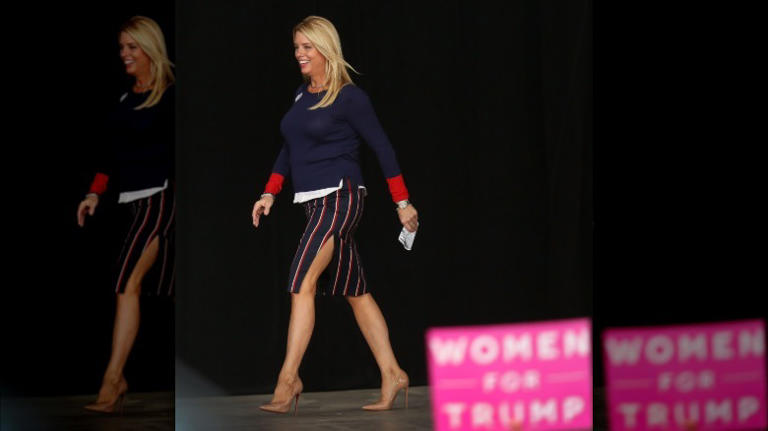 Pam Bondi's inappropriate outfit while campaigning for Donald Trump ...