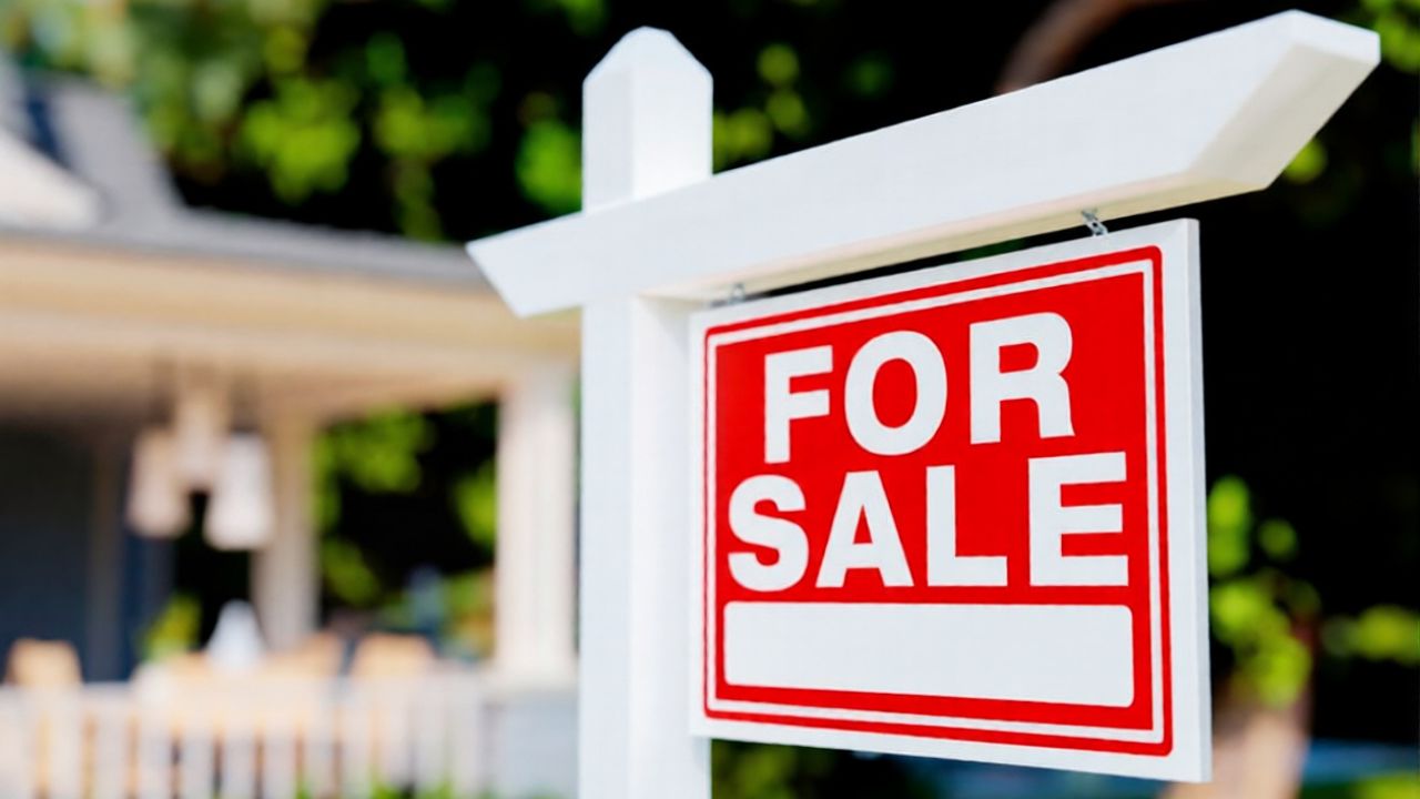 Mortgage rates eased, but buyers are still sitting on their hands