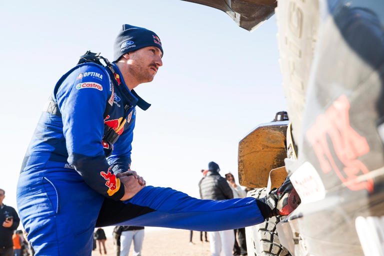 Dakar 2026, stage 8: Toyota scores 1-2 in tightly-contested battle