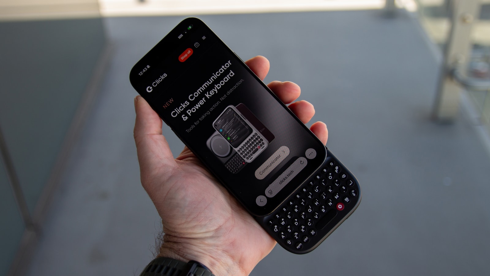 I tried the Clicks Power Keyboard. It’s a perfect partner for my Pixel ...