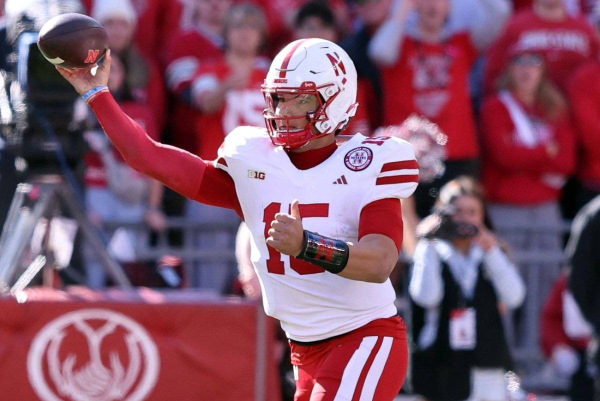 Ex-Nebraska quarterback Dylan Raiola commits to Oregon