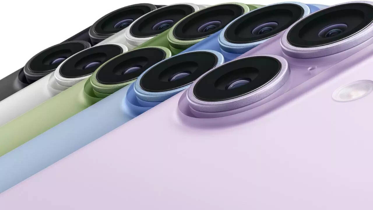 Apple led smartphone market in 2025, claims report