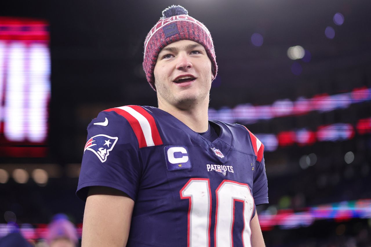 Meet Drake Maye's parents! All about the Patriots QB's dad Mark and mom ...