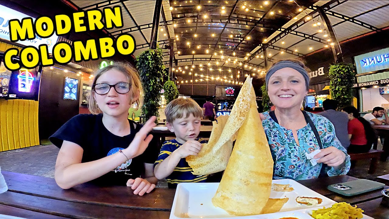 Where Sri Lanka’s locals eat at night 🇱🇰 | Bamba Food Square vibes in ...