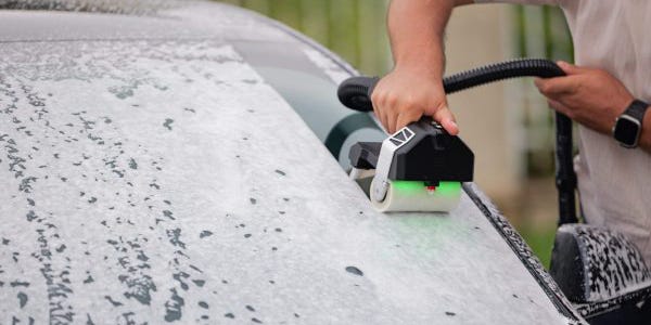 This cordless car wash uses less water than a toilet flush