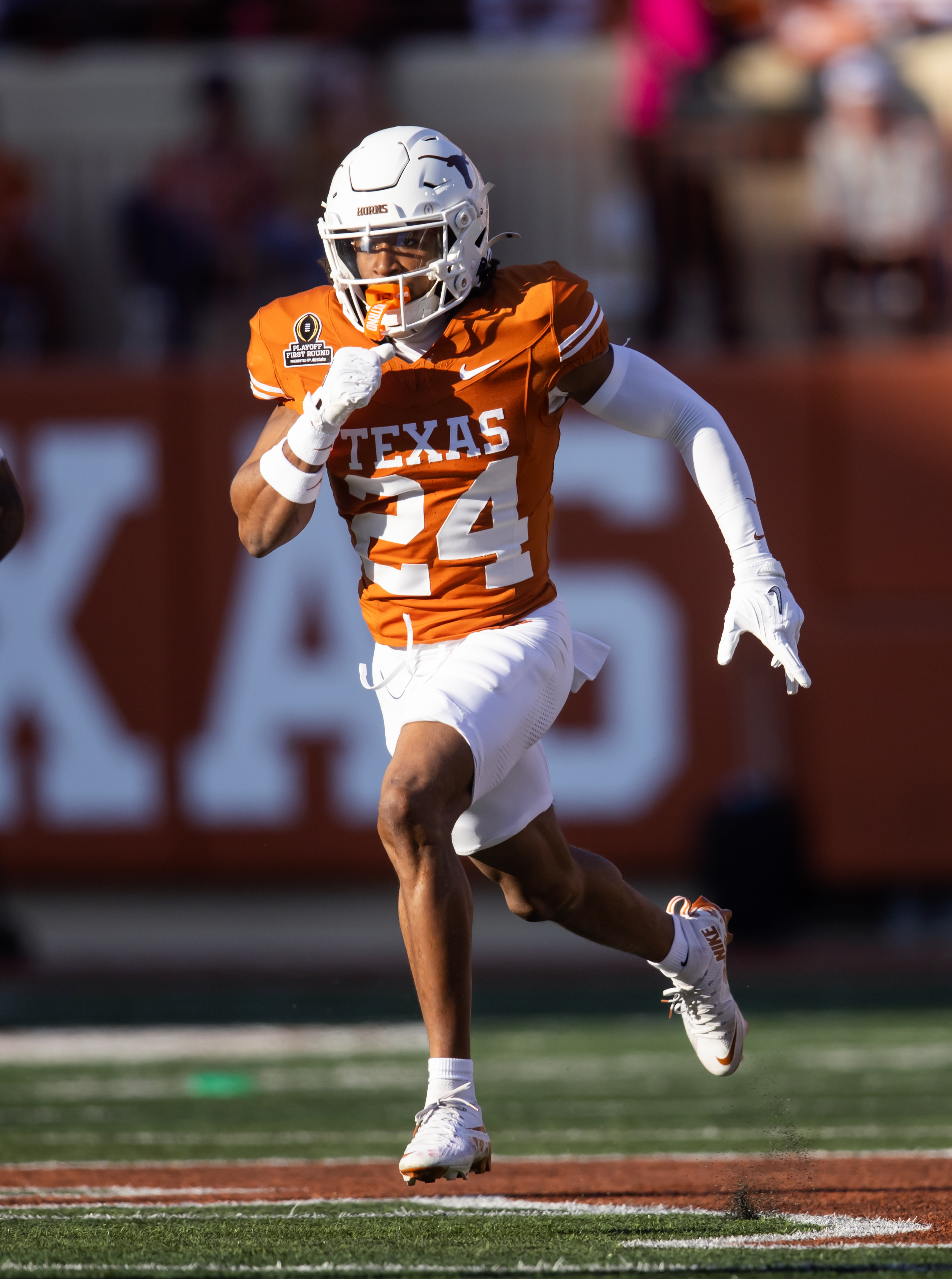 Texas CB Warren Roberson to enter the NCAA transfer portal