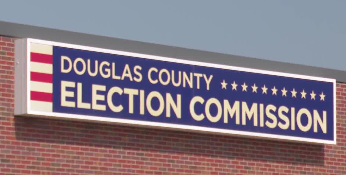 New Douglas County election commissioner begins tenure