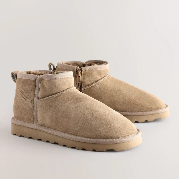 I've found a cost-effect, water-repellent alternative to UGGs Ultra ...