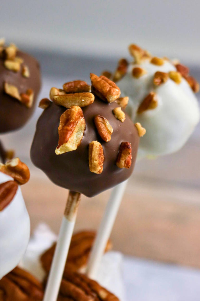 Chocolate brownie cake pops
