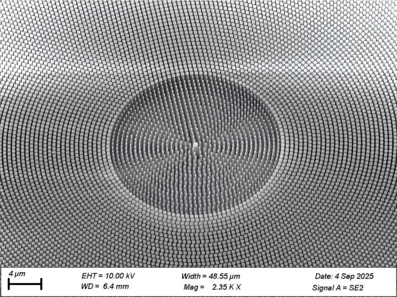 Surprise discovery reveals silica's hidden potential in flat optics